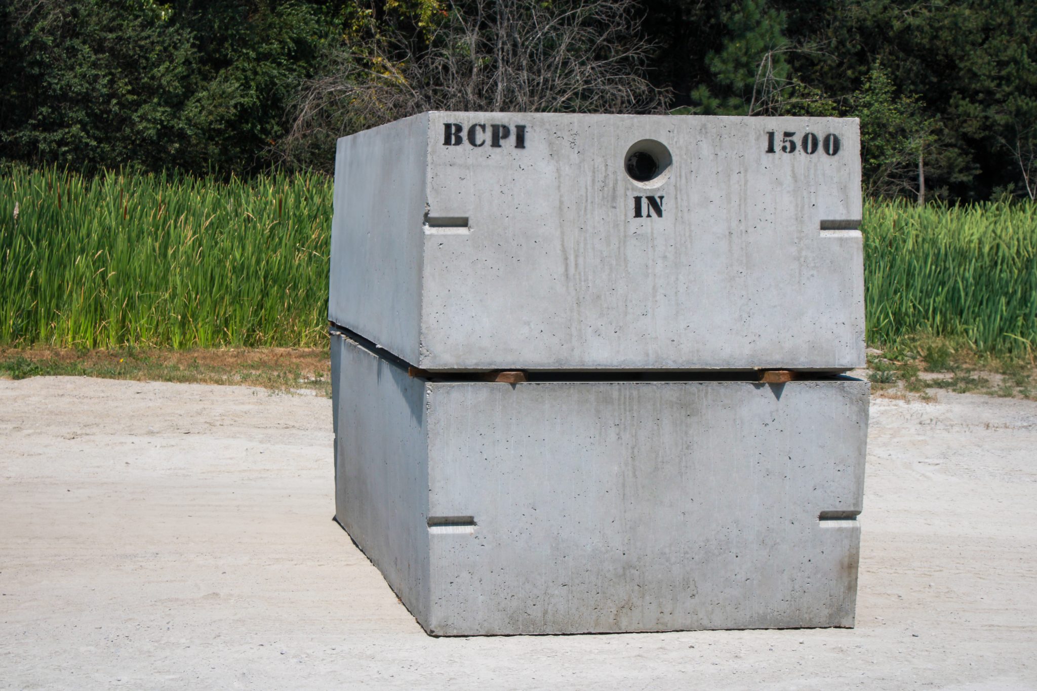 1500 Gallon 2 Piece Septic Tank With Concrete Lid - Bonner Concrete